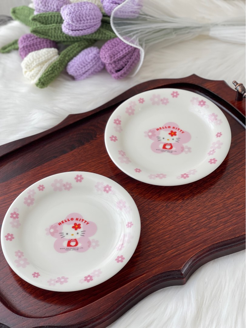 Vintage 2000 Hello Kitty Sakura Cake Plate, Furniture & Home Living ...