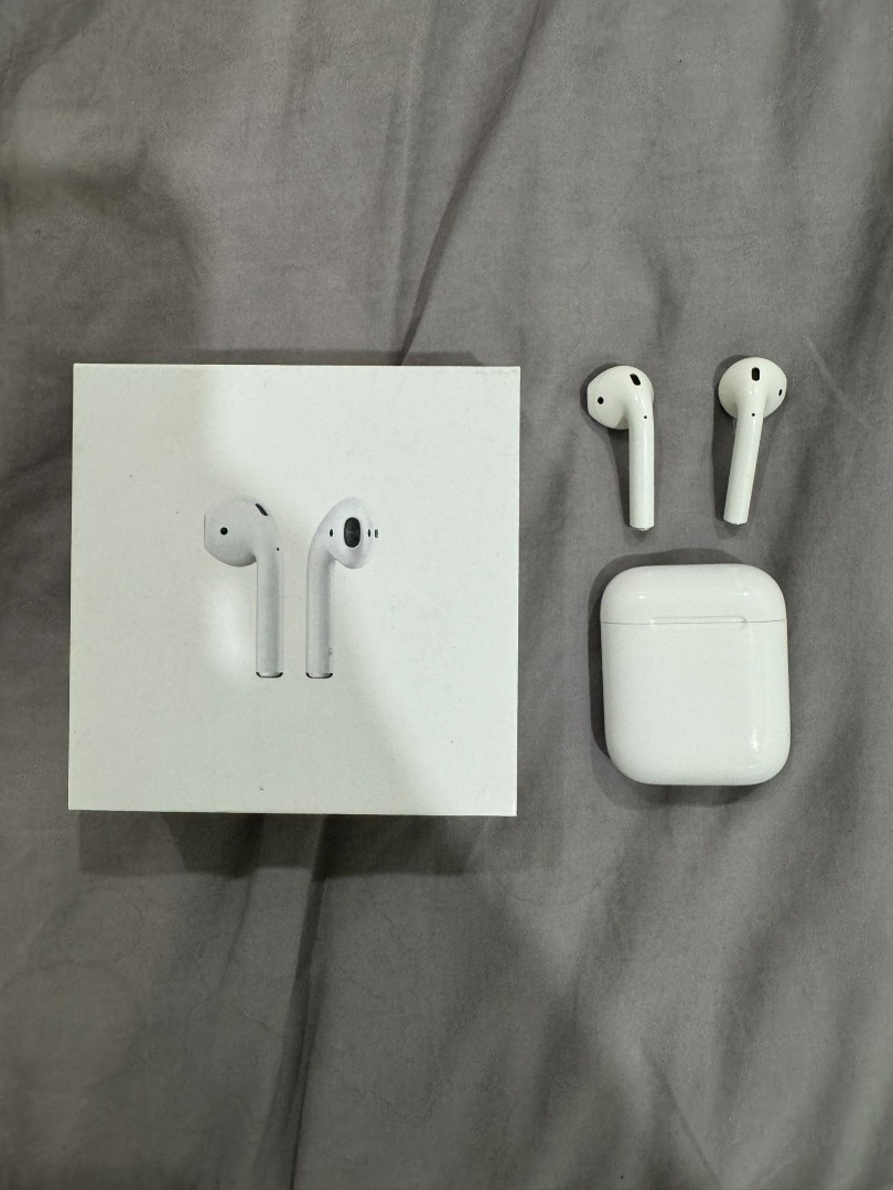 Apple Airpod 1st Gen, Audio, Earphones on Carousell