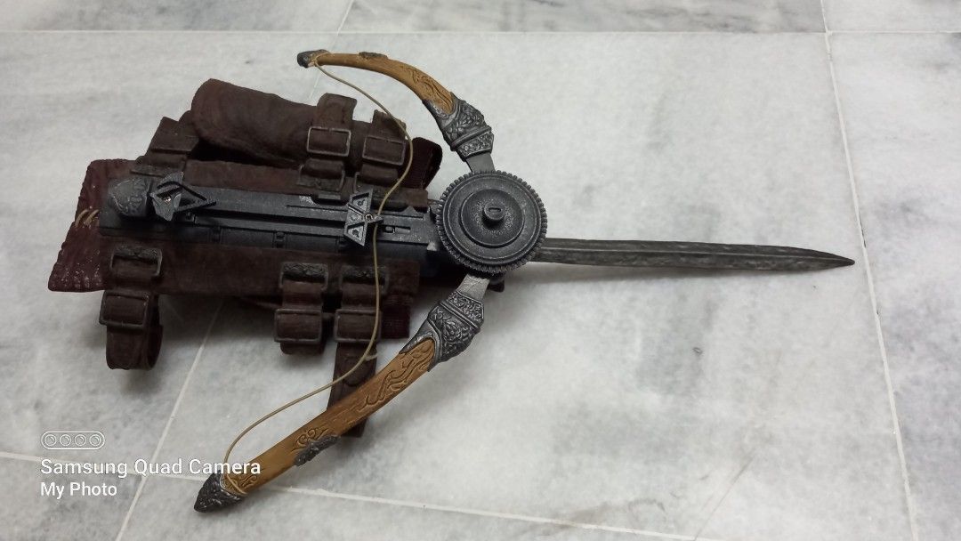 Assassin Creed Hidden Blade Prop, Hobbies & Toys, Toys & Games on Carousell