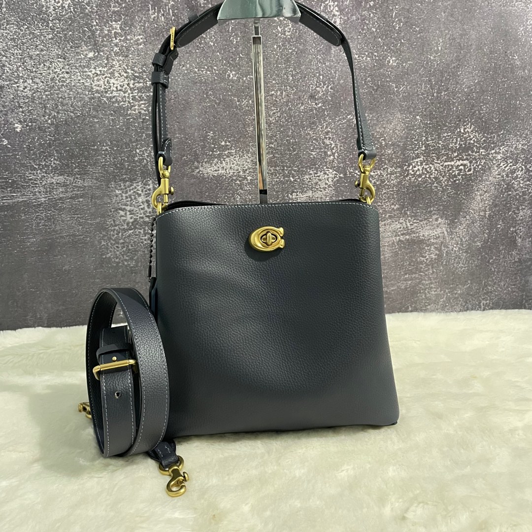 Coach Willow Bucket 21, Luxury, Bags & Wallets on Carousell