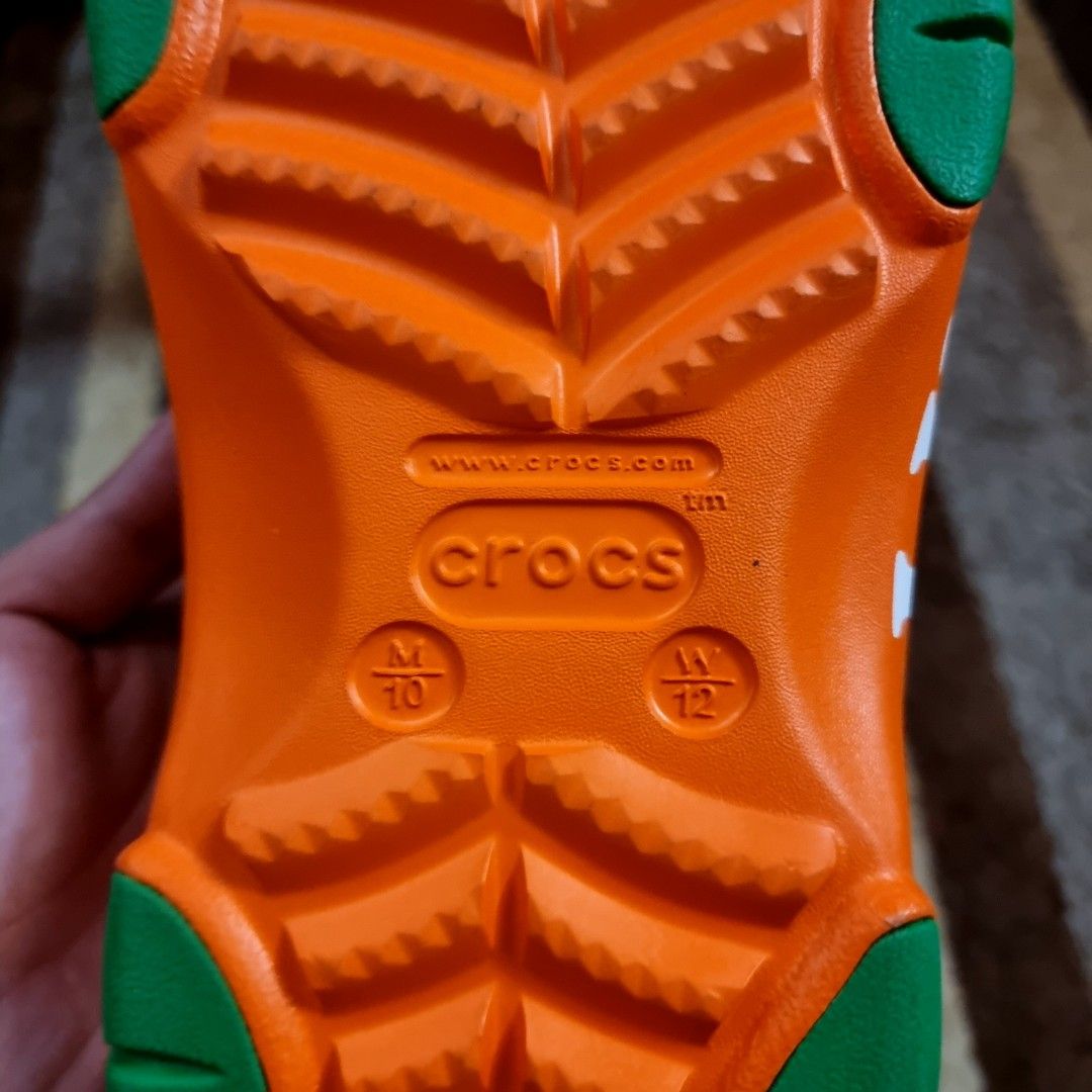 Crocs x Carrots Orange Clogs, Men's Fashion, Footwear, Slippers ...