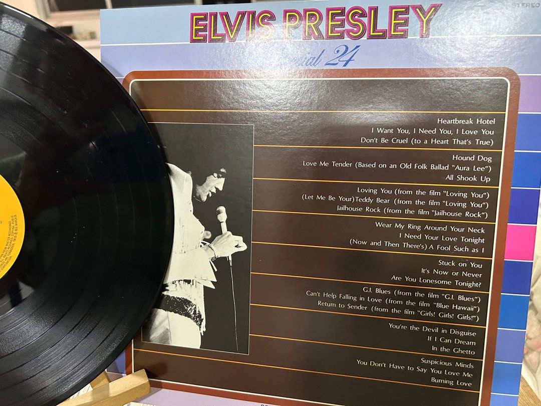 Elvis Presley/2LP, Hobbies & Toys, Music & Media, Vinyls on Carousell