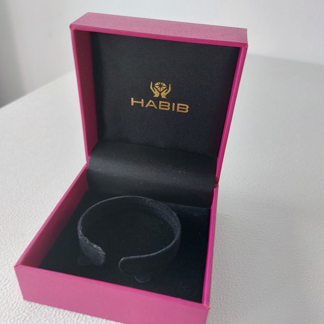 Habib box, Women's Fashion, Jewelry & Organisers, Bracelets on Carousell