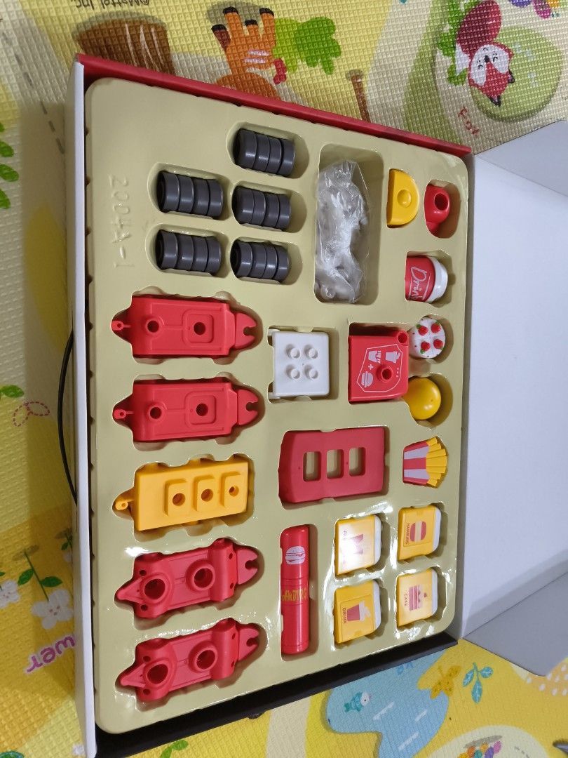 Hamburger Train, Hobbies & Toys, Toys & Games on Carousell