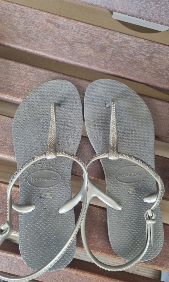 Havaianas Slippers, Women's Fashion, Footwear, Flipflops and Slides on ...