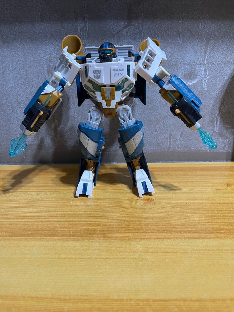 HFTD Voyager Class Seaspray, Hobbies & Toys, Toys & Games on Carousell