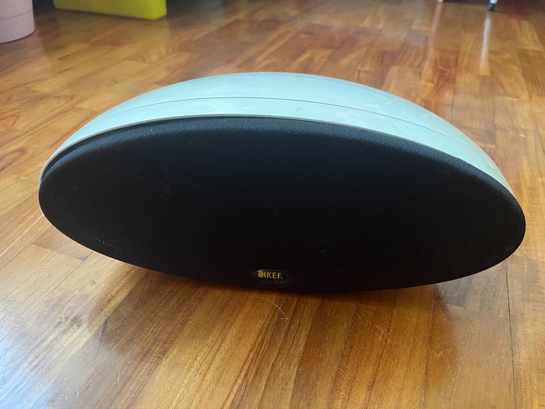 KEF Home Theatre Centre Channel Speaker, Audio, Soundbars, Speakers & Amplifiers on Carousell