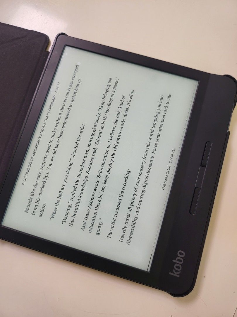 Kobo libra h2o reader, Mobile Phones & Gadgets, E-Readers on Carousell