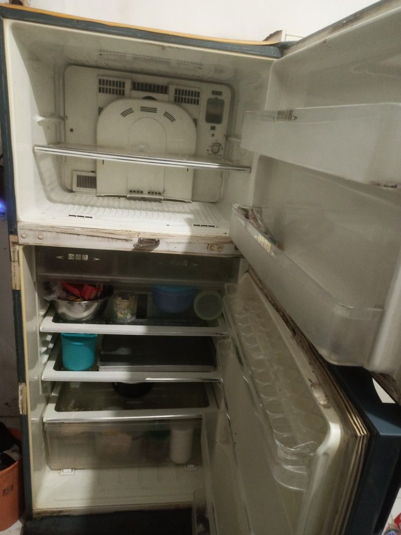 Kulkas sharp superior 565 liter, Kitchen & Appliances di Carousell