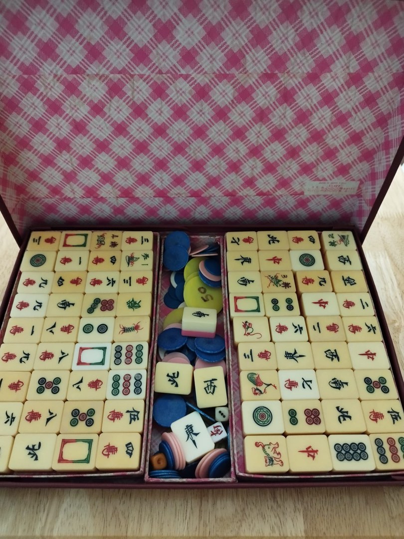 Mahjong Set, Hobbies & Toys, Toys & Games on Carousell