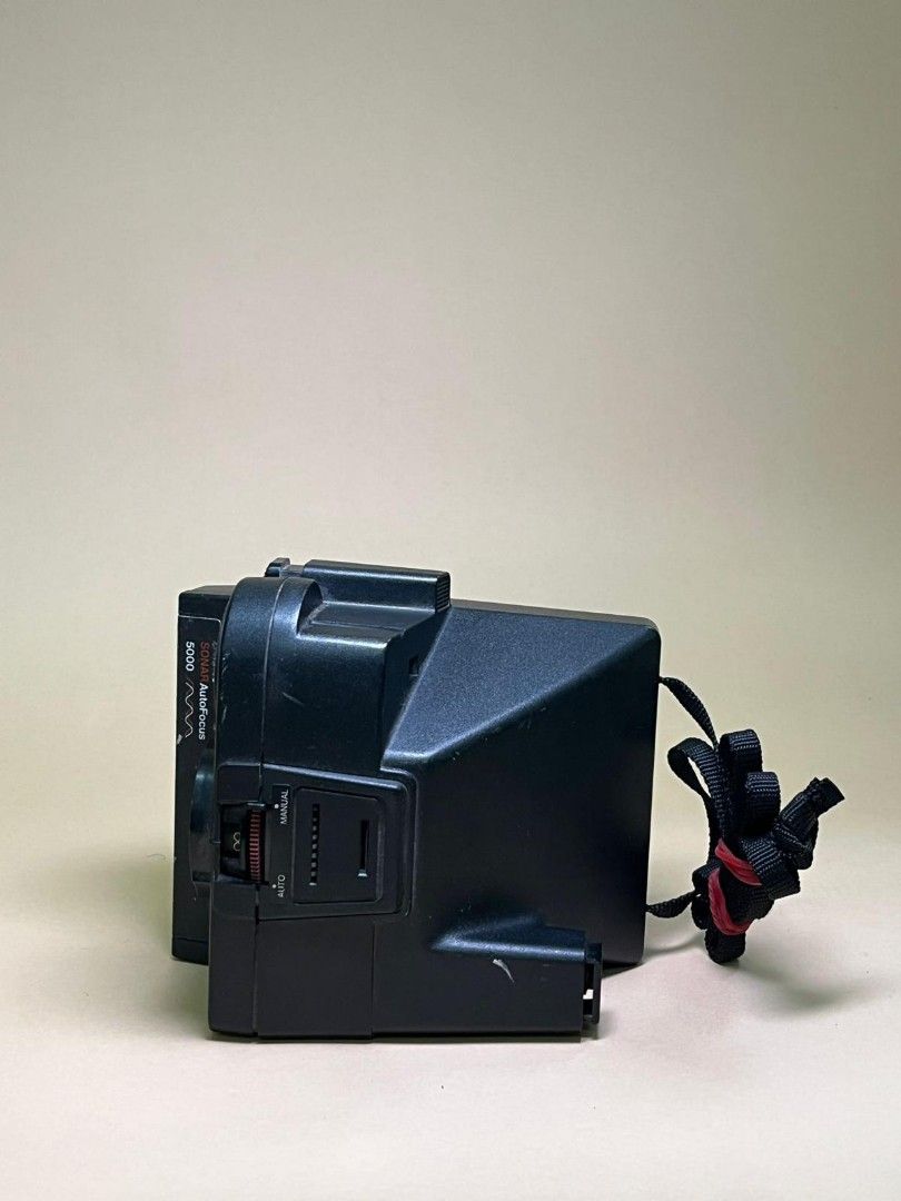 Polaroid camera 600 series, Photography, Cameras on Carousell