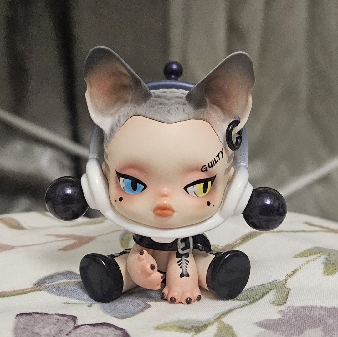 POPMART SkullPanda - The Mare of Animals - The Feline - w/ box and card ...