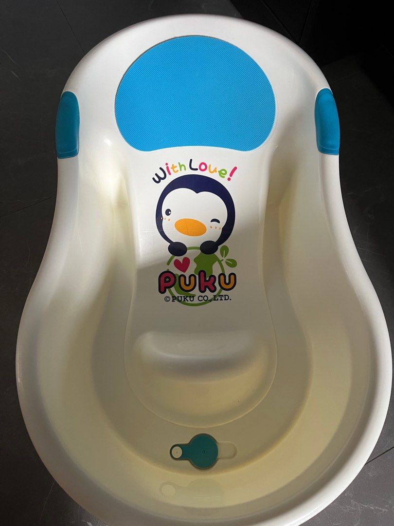 Puku Baby Bath Tub, Babies & Kids, Bathing & Changing, Bathtub & Bath ...