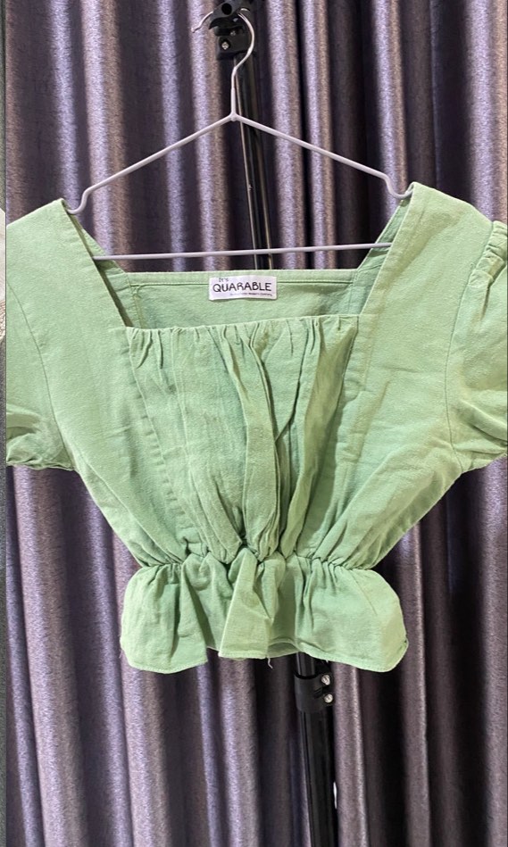 Sabrina Top, Fesyen Wanita, Pakaian Wanita, Atasan di Carousell