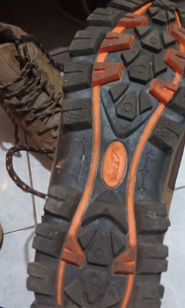 Sepatu gunung SNCA, Fesyen Pria, Sepatu , Sepatu Boot di Carousell