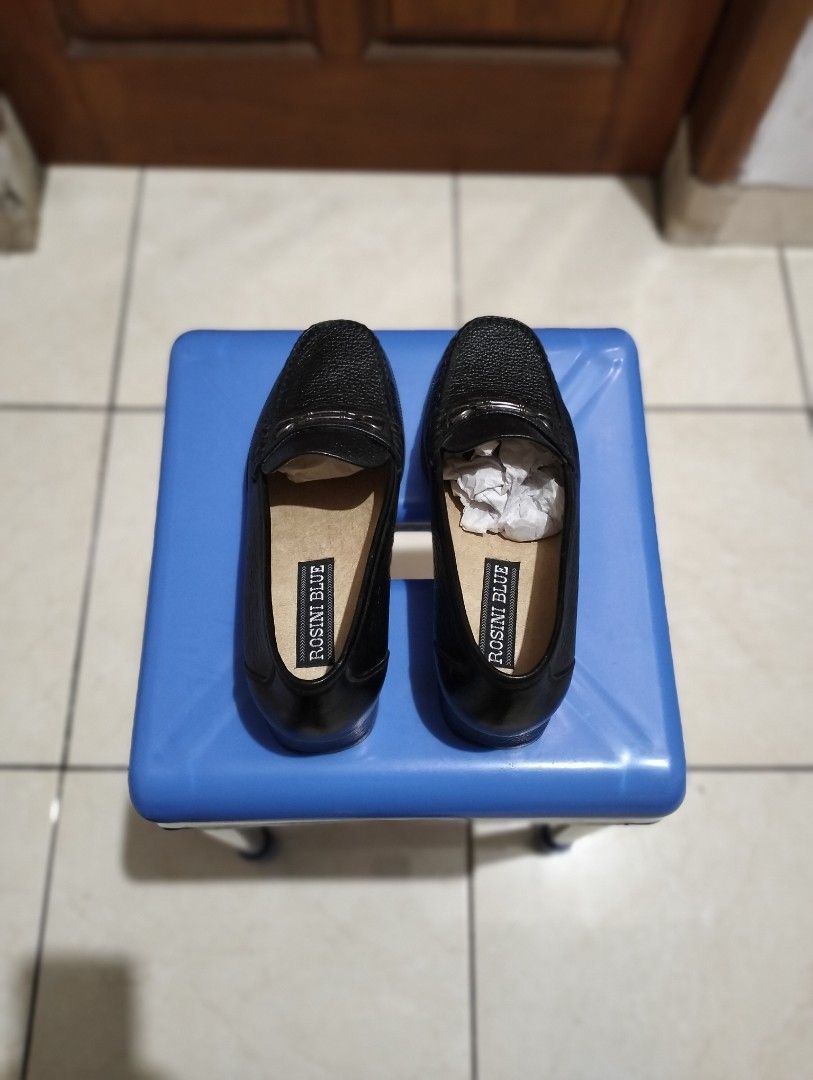 Sepatu tapak tahu Rosini, Fesyen Wanita, Sepatu di Carousell