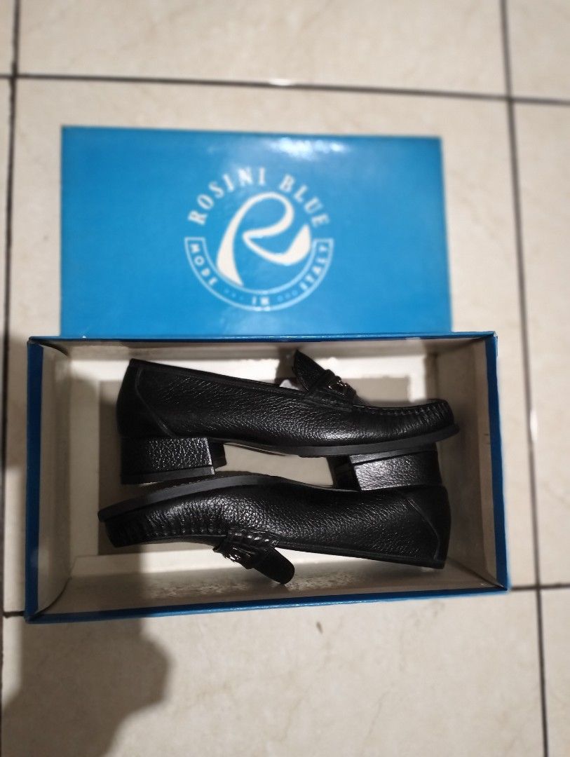 Sepatu tapak tahu Rosini, Fesyen Wanita, Sepatu di Carousell