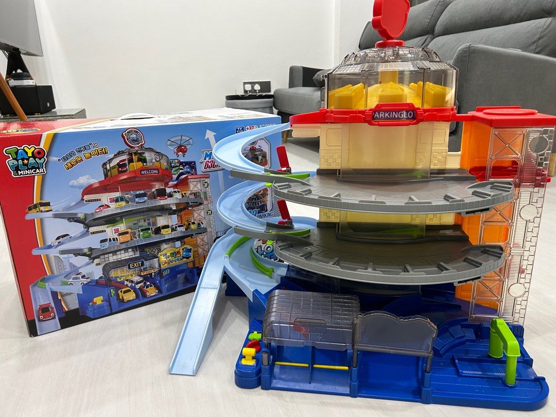 Tayo toy car station, Hobbies & Toys, Toys & Games on Carousell
