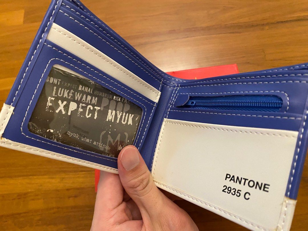 The Wallet Shop Pantone Wallet, Men's Fashion, Watches & Accessories ...