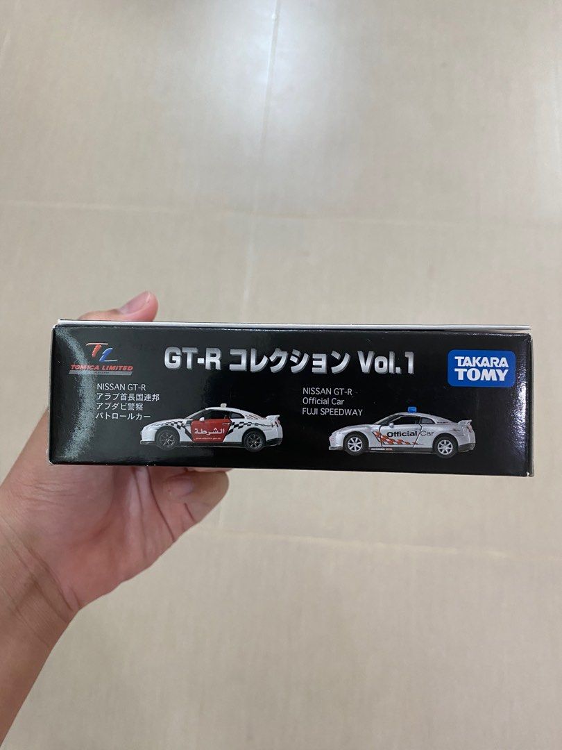Tomica limited Nissan gtr Official Car Set 1 Nissan Skyline GT-R R35 ...