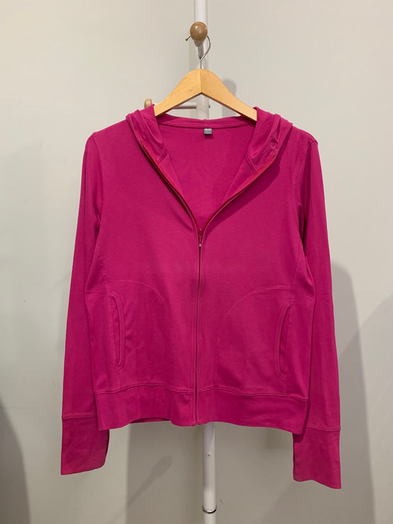Uniqlo Running Jacket, Fesyen Wanita, Pakaian Wanita, Baju Luaran di ...