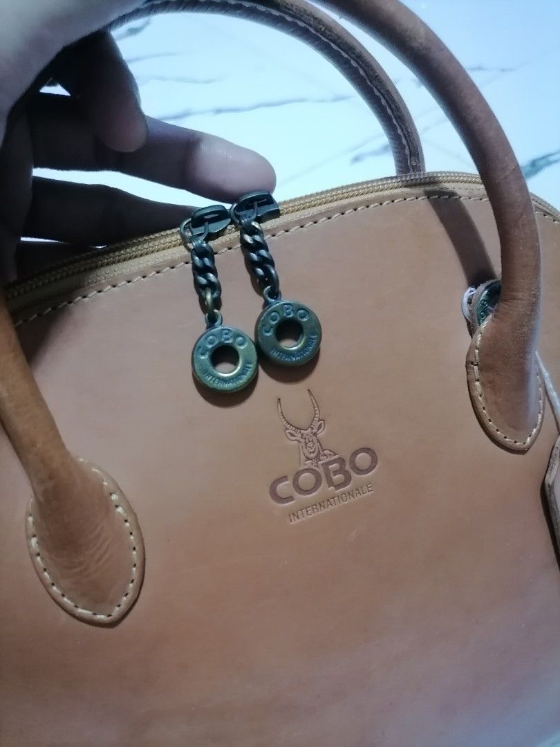 Vintage COBO INTERNATIONALE mini Alma, Women's Fashion, Bags & Wallets ...
