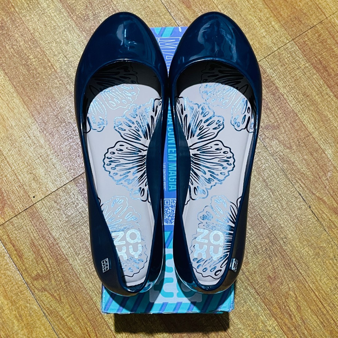 Zaxy Original Pop Flower, Women's Fashion, Footwear, Flats & Sandals on ...