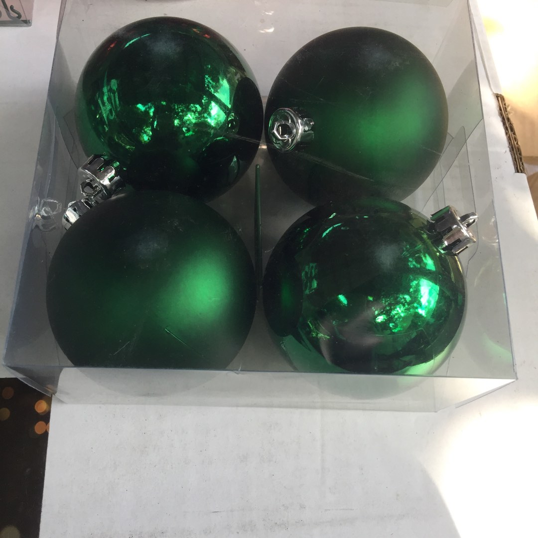 10" Shiny and Matte Green Balls, Furniture & Home Living, Home Decor ...