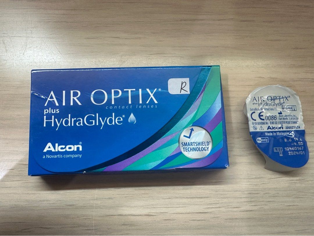 Alcon contact lens PWR -4.50, Beauty & Personal Care, Vision Care on ...