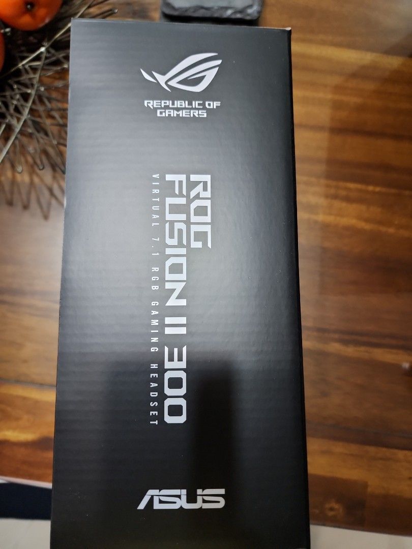 Asus ROG Fusion II 300 / 7.1 RGB/ Hi-Res ESS Quad DAC, Audio ...