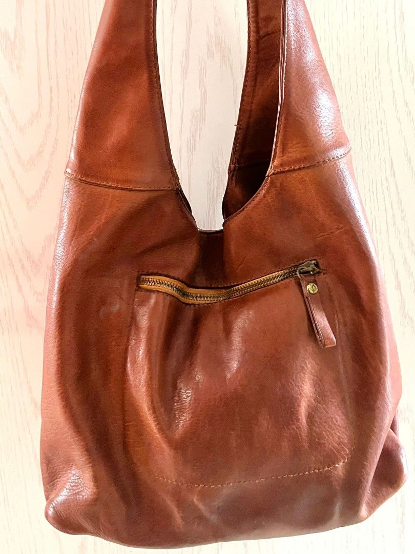 AUTHENTIC LEATHER BAGS, Women's Fashion, Bags & Wallets, Shoulder Bags ...