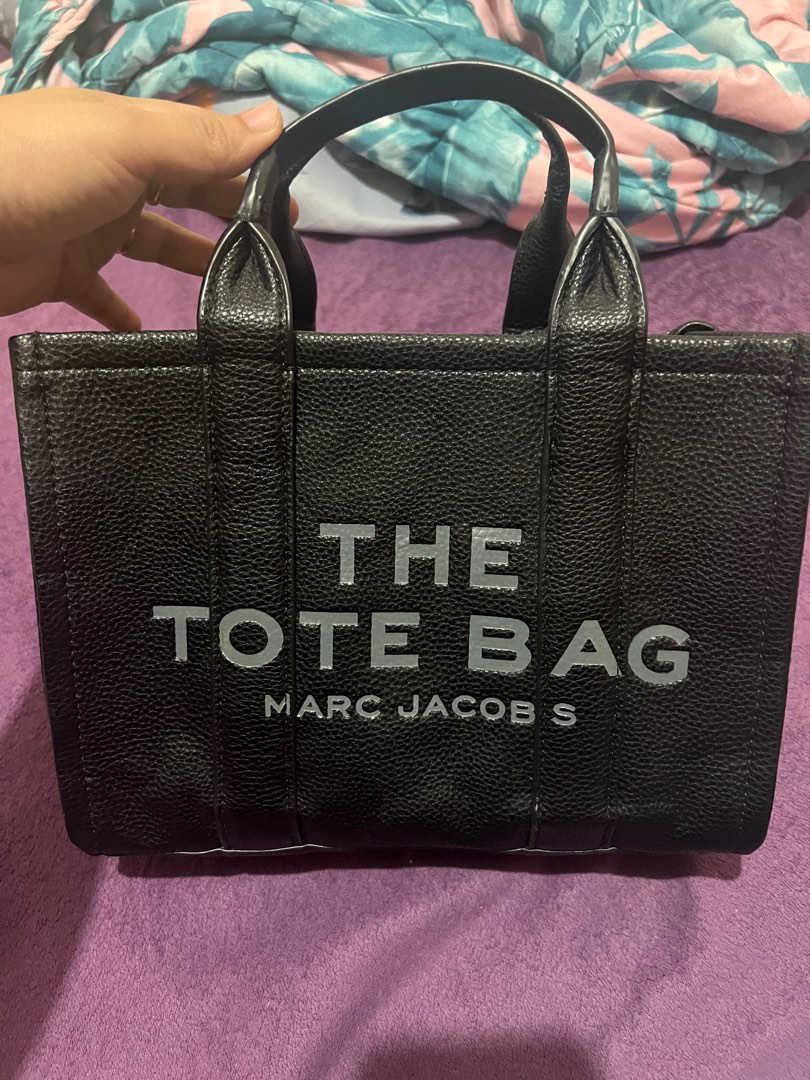 Authentic Marc Jacobs The tote bag, Women's Fashion, Bags & Wallets ...