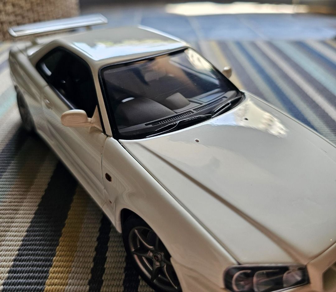 AUTOart Nissan Skyline R34 GTR 1:18, Hobbies & Toys, Memorabilia ...