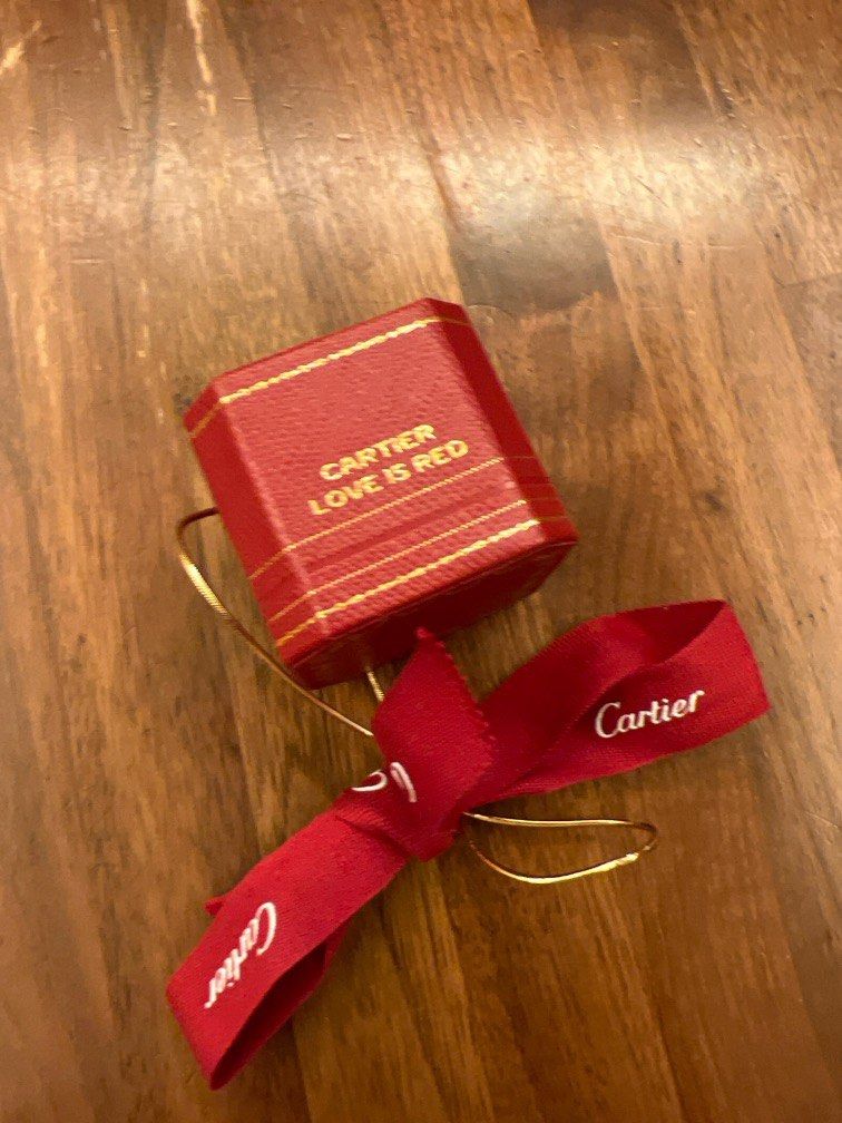 Cartier Christmas Tree 吊飾 聖誕樹, 興趣及遊戲, 手作＆自家設計, 文具及工藝 - 節日佈置及裝飾 - Carousell