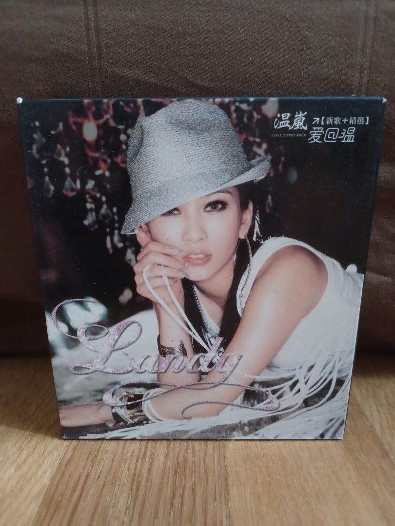 Chinese CDs Album 2 CD ( Original $5 each ), Hobbies & Toys, Music & Media, CDs & DVDs on Carousell