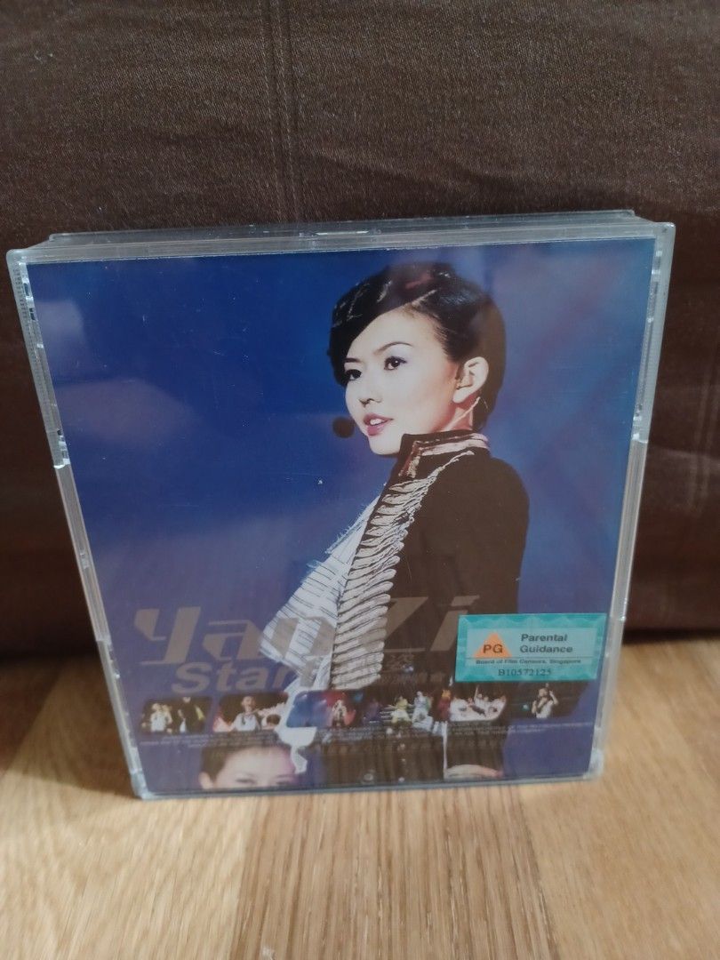 Chinese CDs Album 2 CD ( Original $5 each ), Hobbies & Toys, Music & Media, CDs & DVDs on Carousell