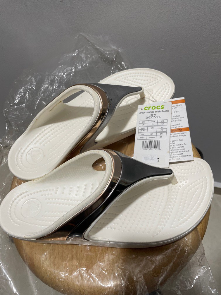 Crocs White Sandals, Women's Fashion, Footwear, Sandals on Carousell