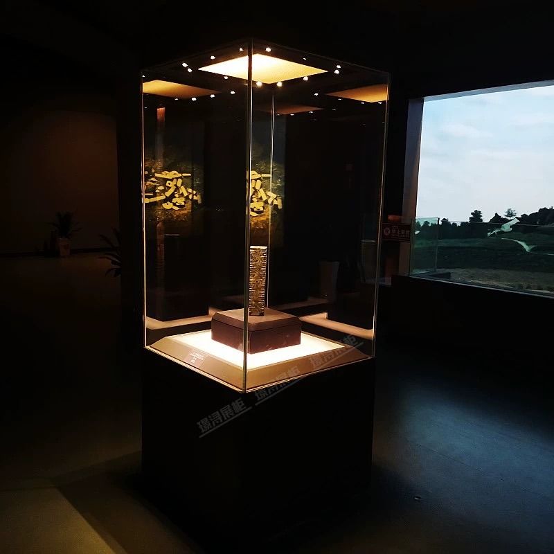 Elegance in Glass: Custom Museum Display Cabinet, Furniture & Home ...