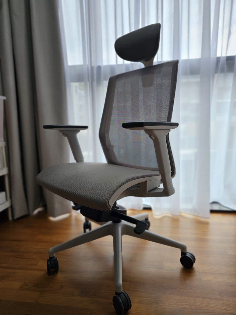 Ergonomic Office Chair (Bestuhl J15), Furniture & Home Living ...