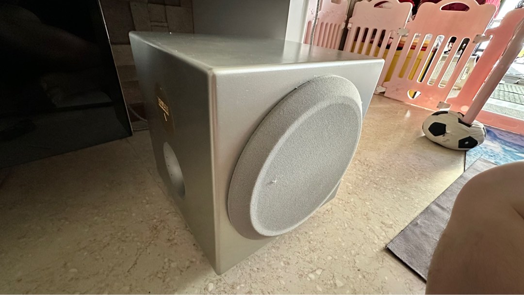 French Triangle satellite speakers 5.1, Audio, Soundbars, Speakers & Amplifiers on Carousell
