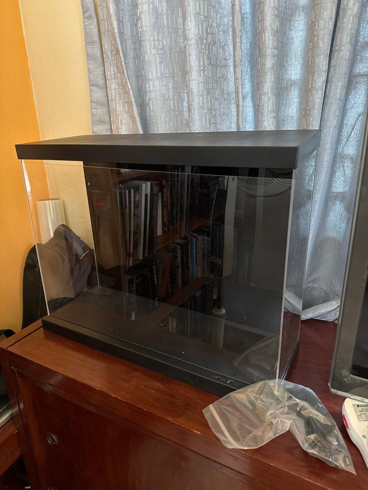 Gob Box Display Case for 3 1/6 Scale Figures, Hobbies & Toys, Toys ...