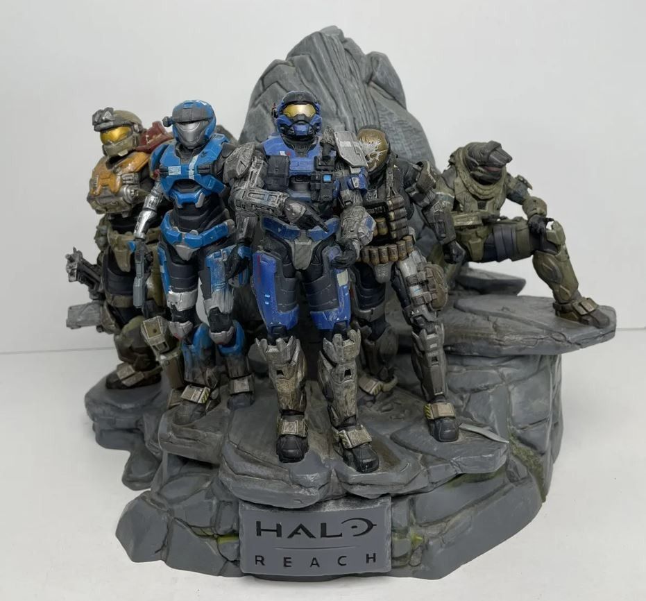 Halo Reach Noble Team statue, Hobbies & Toys, Toys & Games on Carousell