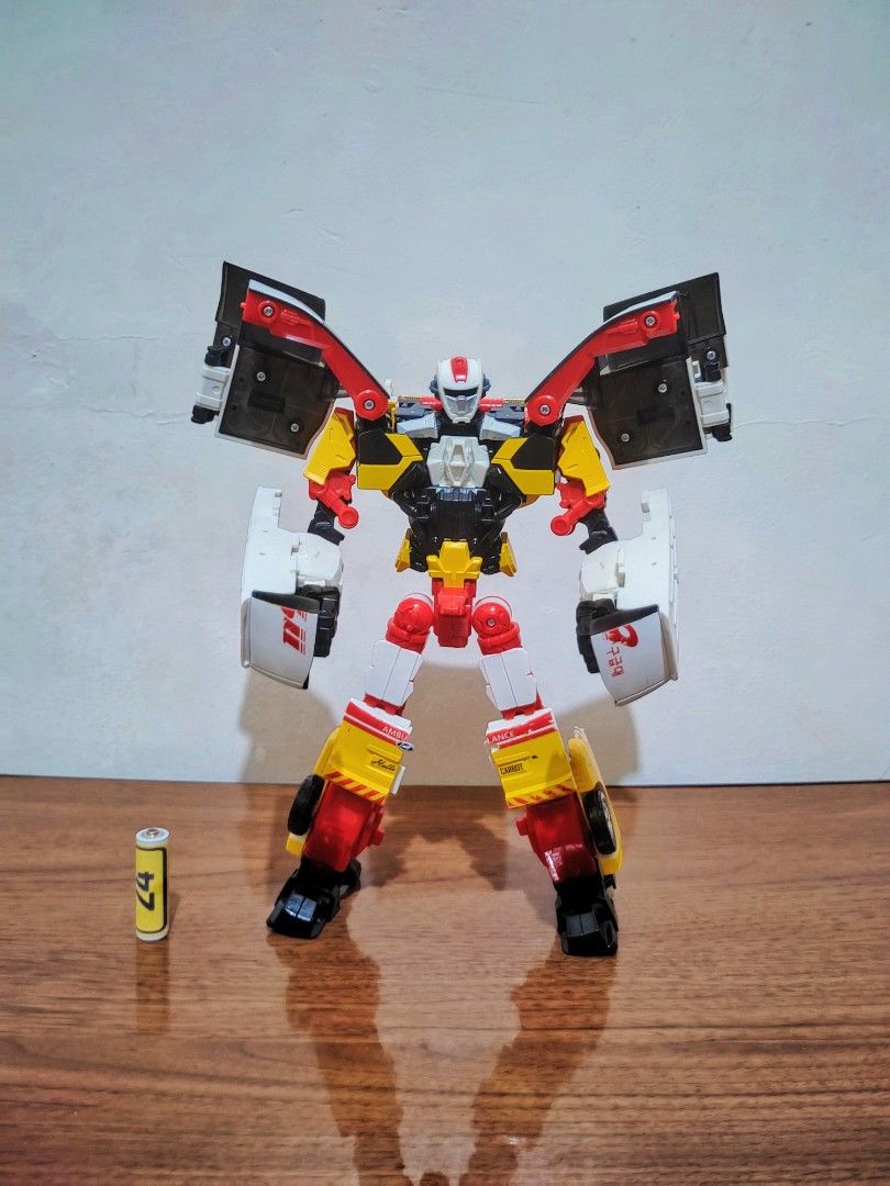 Hello Carbot DANDY RESCUE Hyundai Starex Ambulance Transformer Robot ...