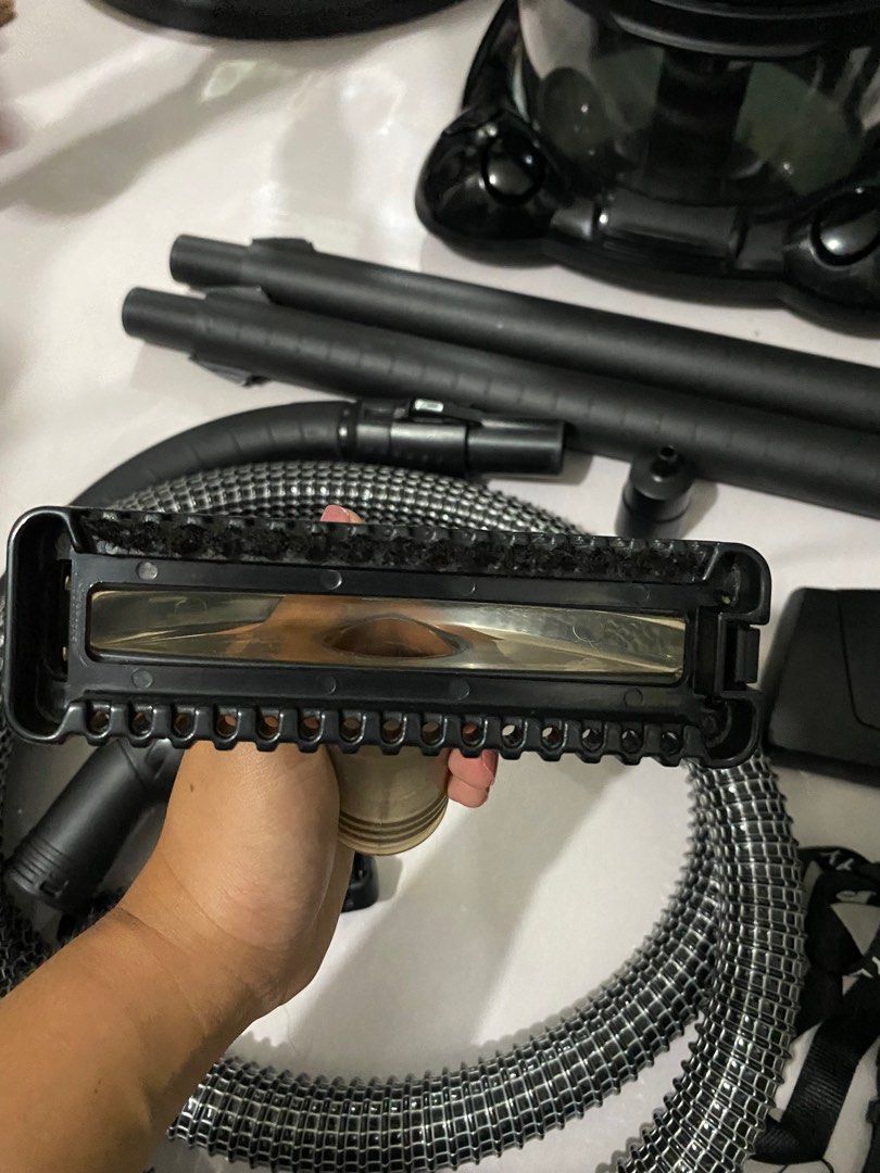 Hyla EST Defender Vacuum, TV & Home Appliances, Vacuum Cleaner ...