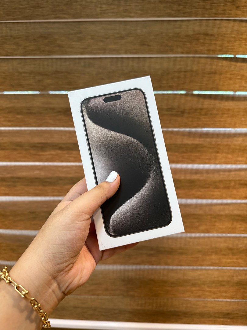Iphone 15 Promax. Natural Titanium! 256gb. Globe locked , Mobile Phones ...