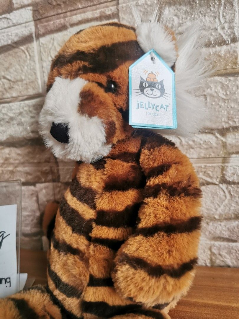 Jellycat Wumper Tiger, Hobbies & Toys, Toys & Games on Carousell