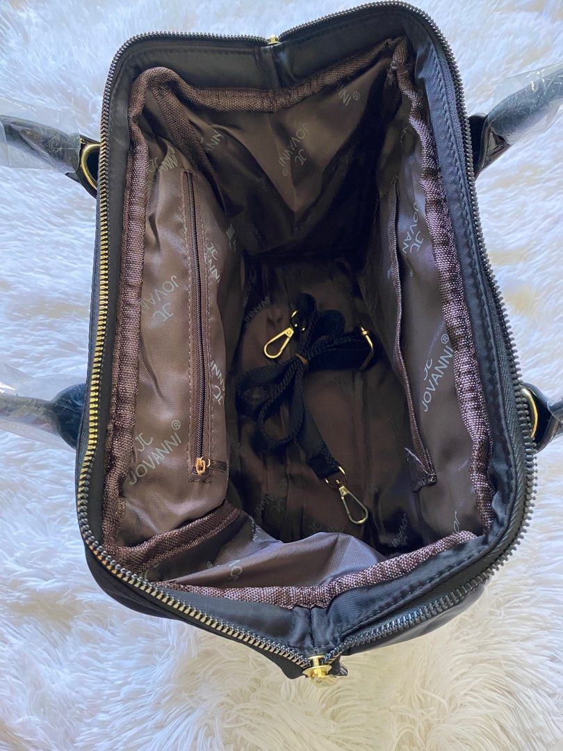 Jiovanni 2in1 nylon black sling bag, Luxury, Bags & Wallets on Carousell