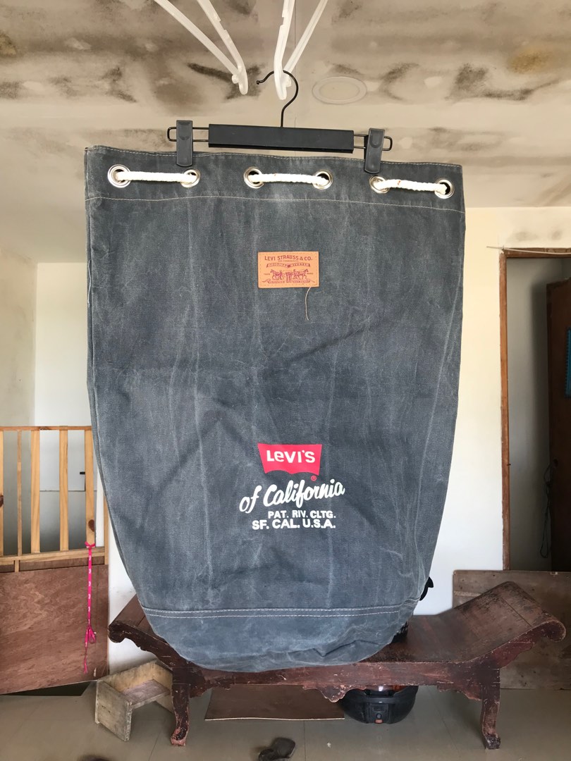 Levis Bag, Men's Fashion, Bags, Backpacks on Carousell
