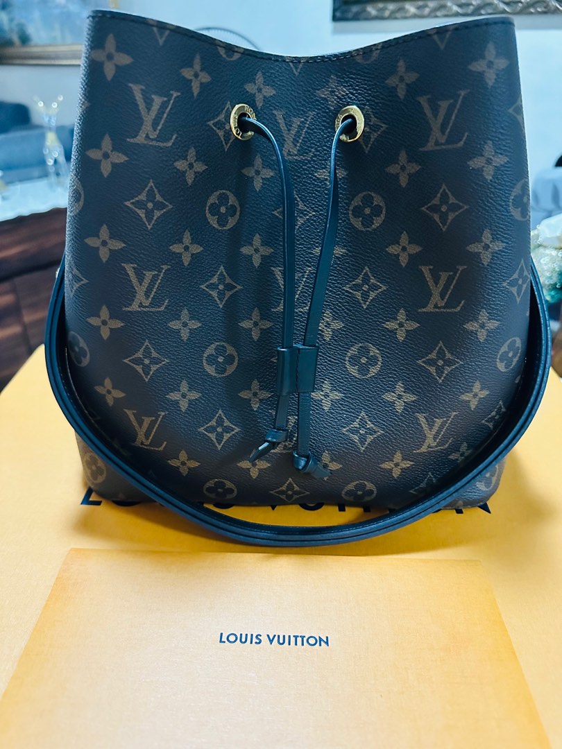 Louis Vuitton Neo Noe, Luxury, Bags & Wallets on Carousell