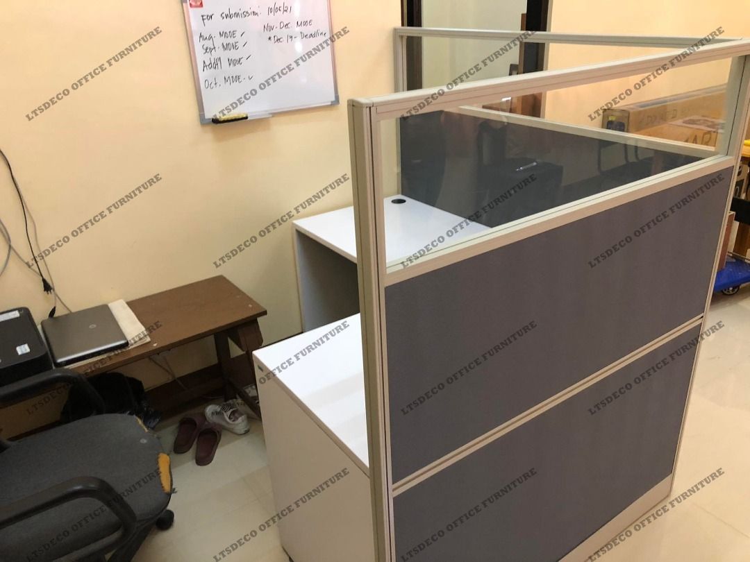 L-SHAPE TABLE MODULAR PARTITION WITH FABRIC AND GLASS OFFICE PARTITION ...